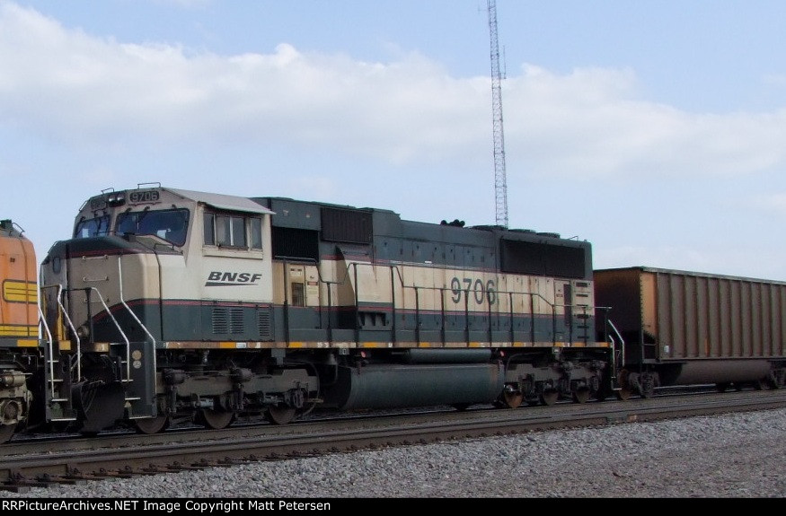 BNSF 9706